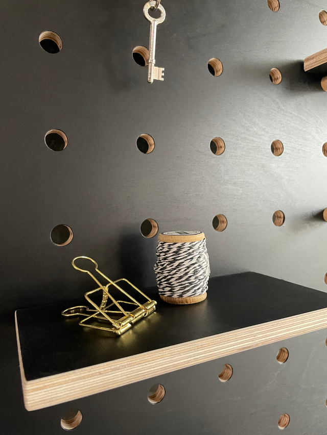 Pegboard in birch plywood black -comes with shelves and pegs